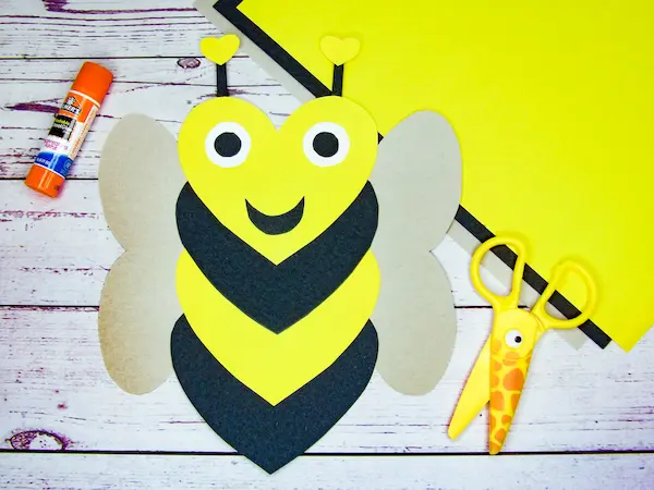 Bee Paper Craft Instructions For Kids-Mollers Makes It