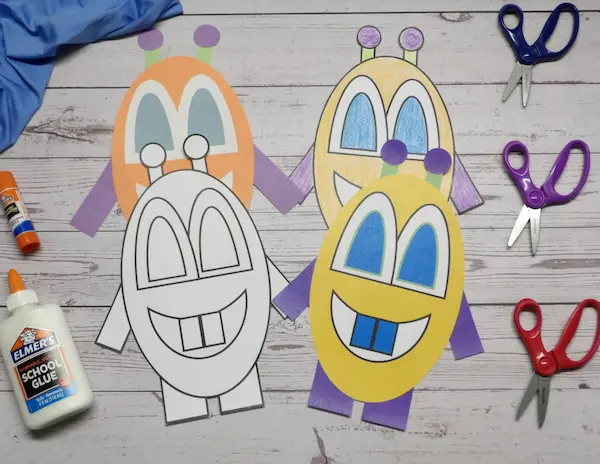 Black Bear Paper Craft Instructions For Kids-Mollers Makes It