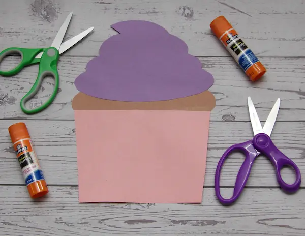 Cupcake Paper Craft Instructions For Kids-Mollers Makes It